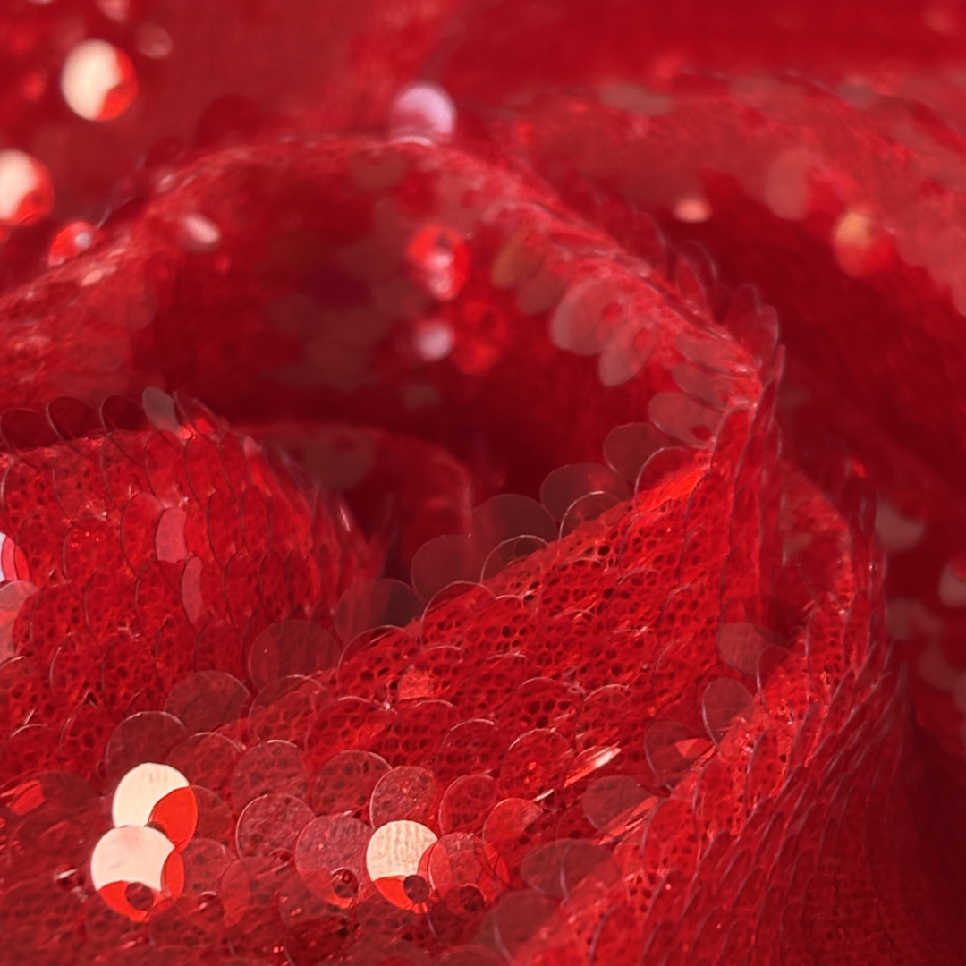 Candy Gloss Crimson Red Sequin Fabric – Atelier Rioux Fabric Store